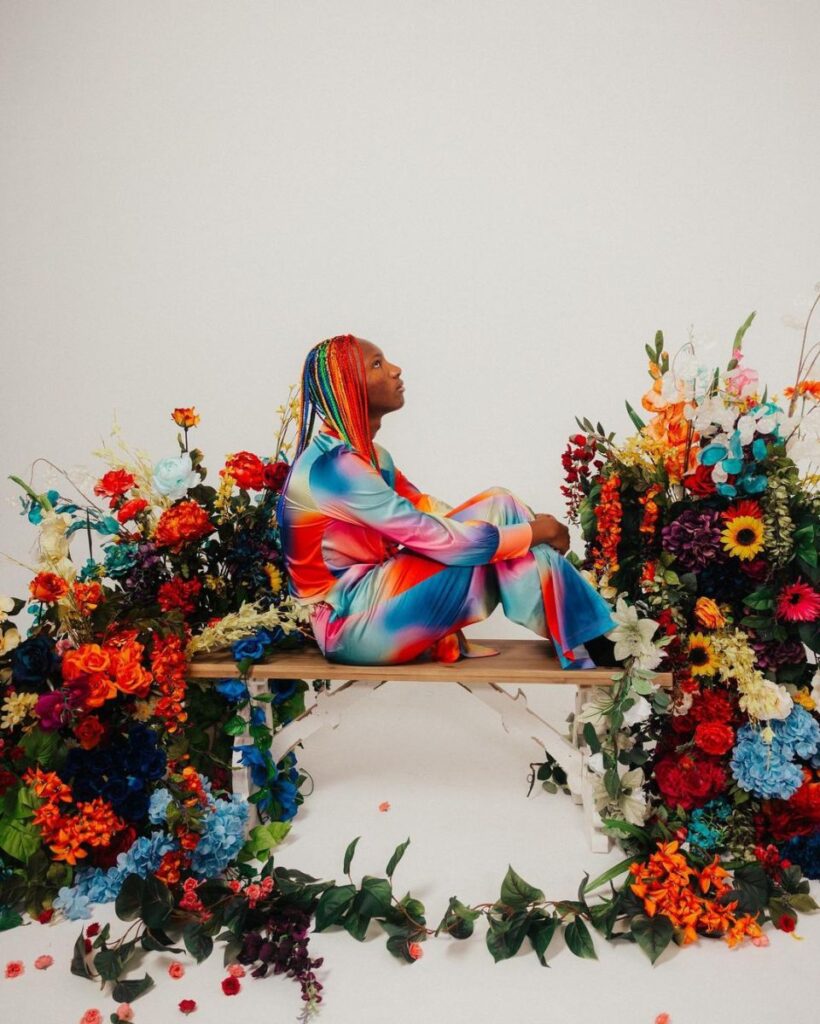 Écoutez le premier album de Moore Kismet, une fenêtre vulnérable sur un ...