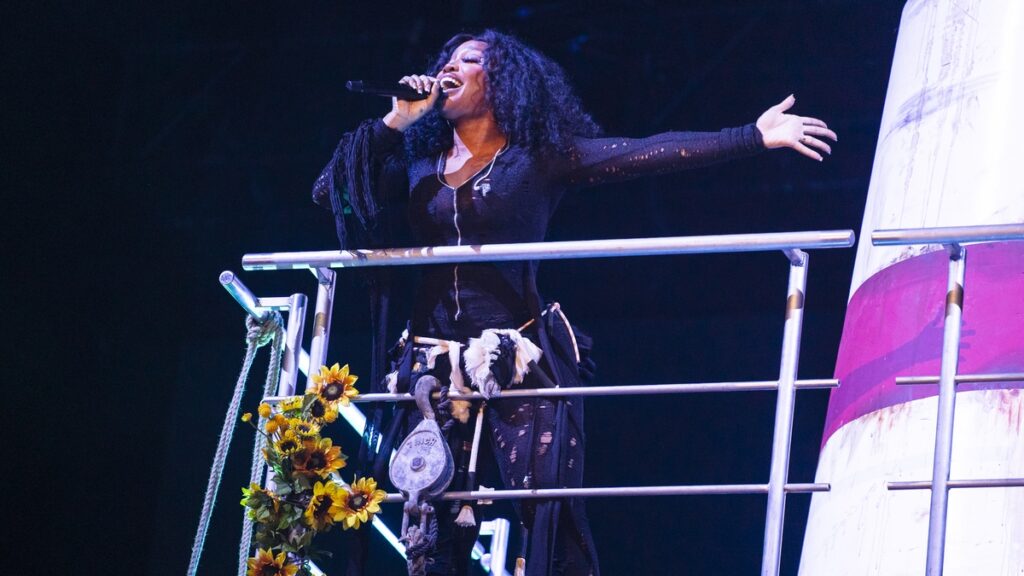 SZA lance la "SOS Tour" 2023 à Columbus, Ohio : vidéo + setlist