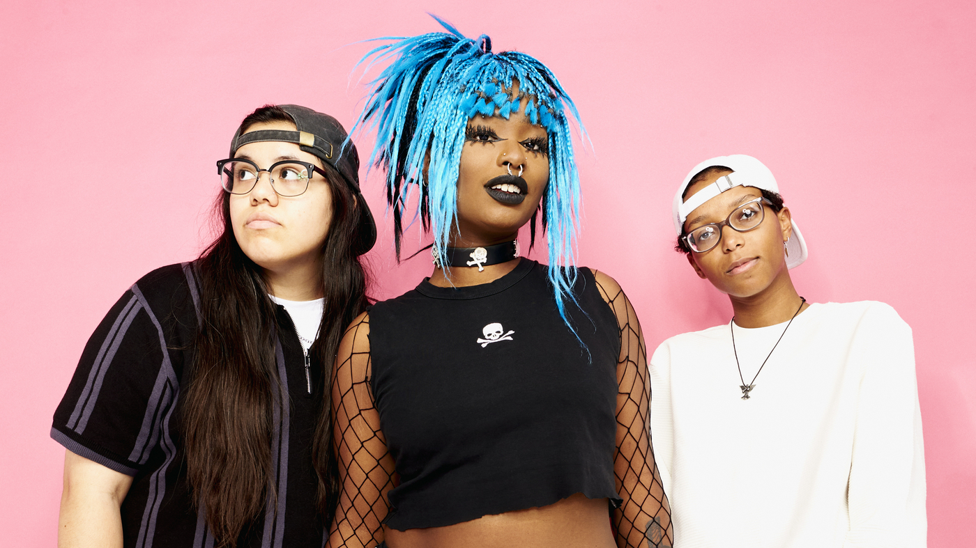 Sur son premier album, Meet Me @ The Altar transporte un héritage pop-punk vers le futur : NPR