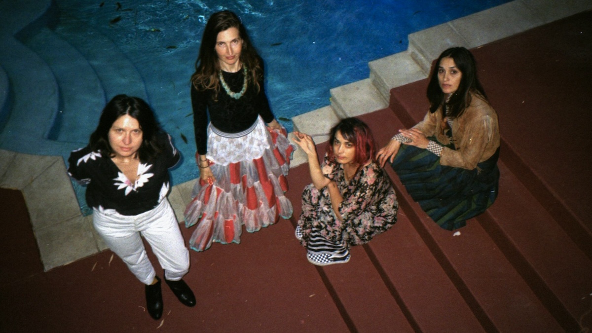 Warpaint annonce sa tournée 2024 et partage une nouvelle chanson "Common Blue"