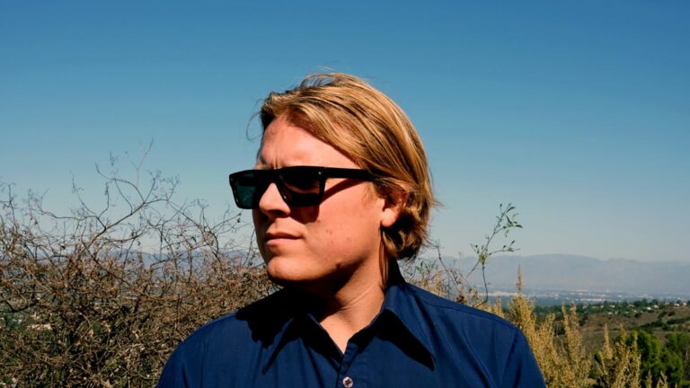 Ty Segall annonce son nouvel album Love Rudiments et partage les dates ...
