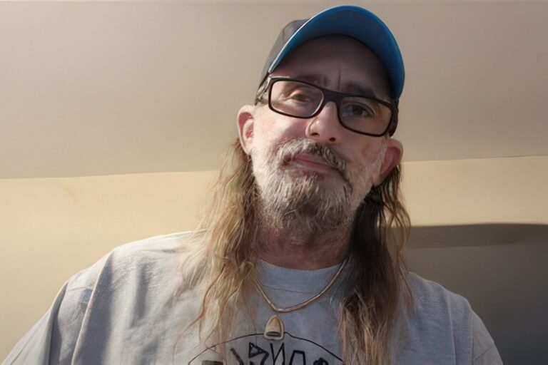 Rick Hunolt dit que les premiers travaux de guitare Exodus ont ...