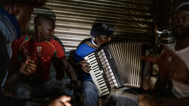 Comment la musique populaire du Lesotho a pris un tour meurtre: NPR
